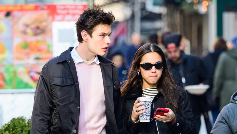 Olivia Rodrigo & Boyfriend Louis Partridge Still Going Strong, Spotted ...