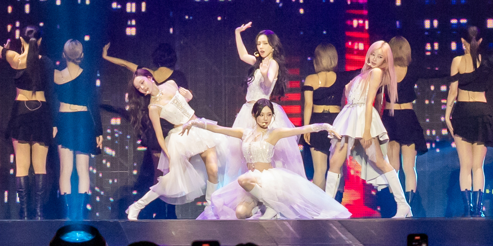 aespa Performs ‘Live Tour – Synk: Parallel Line’ 2025 Concert in New ...