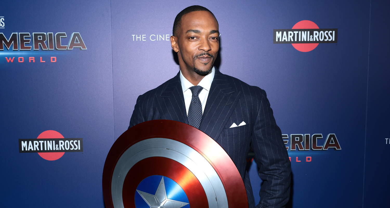 Anthony Mackie Wields Captain America Shield at ‘Brave New World ...