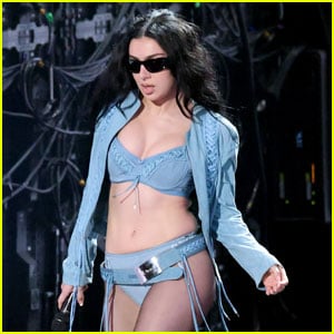 ‘party 4 u’ Lyrics: Here’s Why Charli xcx’s Old Song Is Going Viral on TikTok Years Later ...