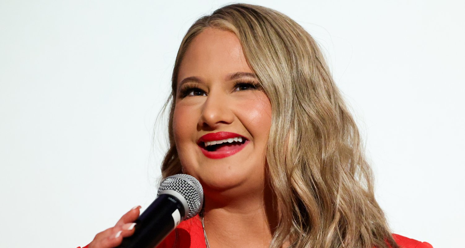 Gypsy Rose Blanchard Shares Rare Photo of Daughter Aurora for Valentine ...