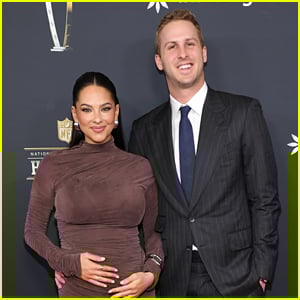 Jared Goff’s Wife Christen Harper Is Pregnant, Debuts Baby Bump on NFL ...