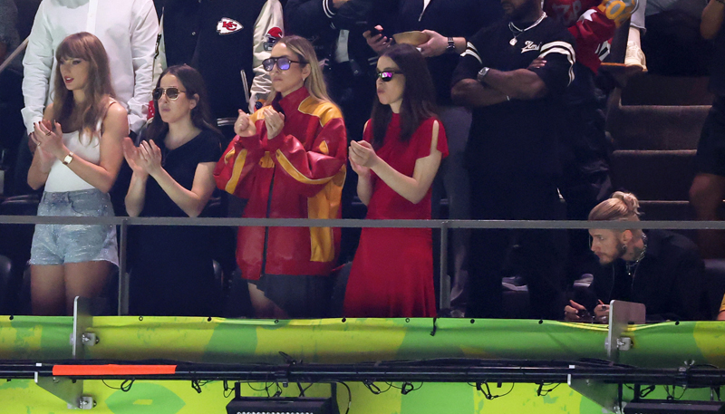 Machine Gun Kelly Spotted in Taylor Swift’s Suite at Super Bowl 2025 ...