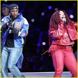 SZA Joins Kendrick Lamar & Performs 2 Songs During Super Bowl Halftime ...