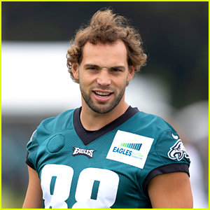 Who Is Dallas Goedert’s Girlfriend? Meet Aria Meyer & See Their Cute Photos Together! | 2025 ...