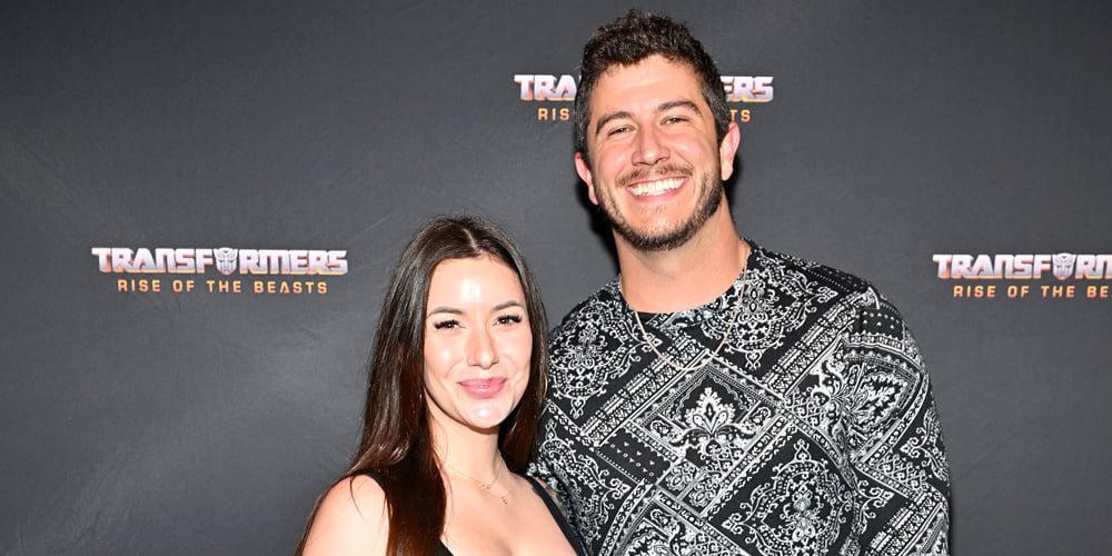 ‘Love is Blind’ Alums Amber & Mike Barnett Welcome Their First Child ...