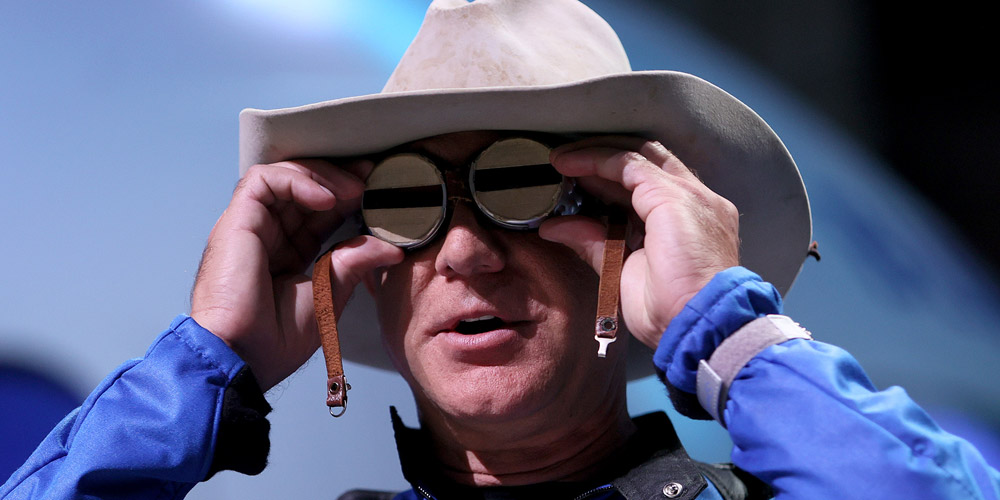 Jeff Bezos Nearly Face-Plants Into Dirt on Blue Origin Stream While ...