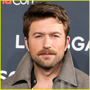 Brandon Sklenar Reacts to Batman Casting Talk, Reveals If DC Knows of ...