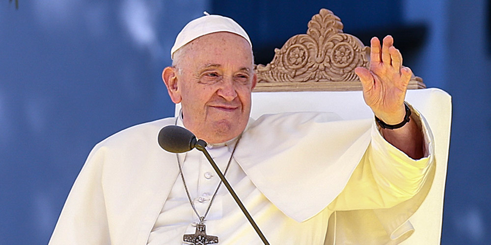 Celebrities React to Pope Francis’ Passing | pope francis | Celebrity ...