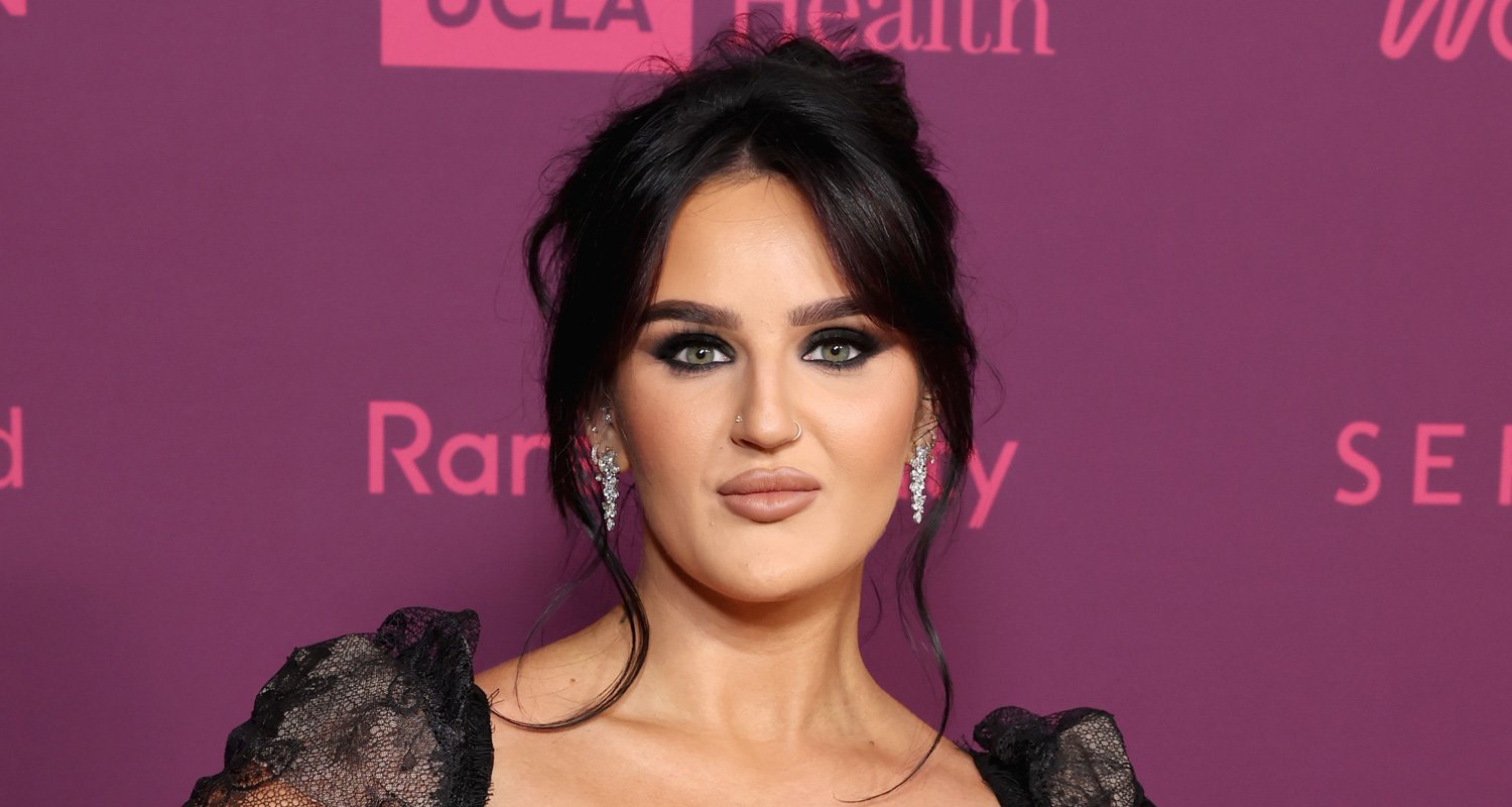 TikTok Star Mikayla Nogueira Reveals Husband Cody Hawken Is In Rehab ...