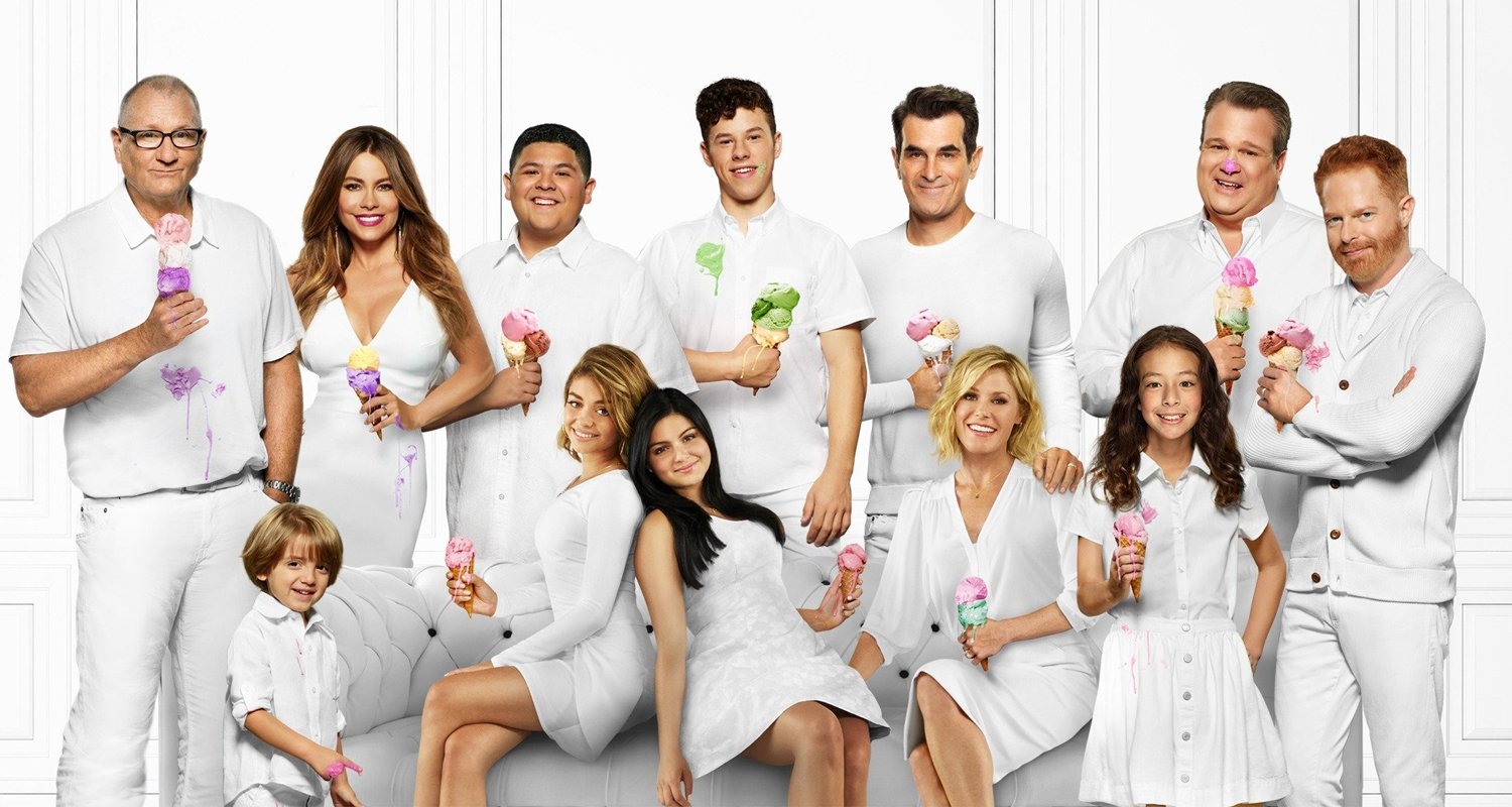 ‘Modern Family’ Cast Members Ranked by Net Worth (The Wealthiest is ...