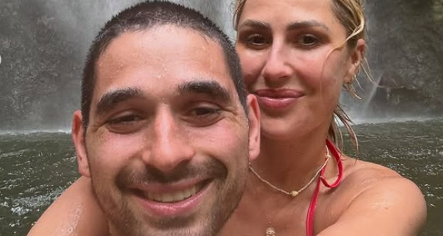 Alan Bersten Shares Cute Snaps From Hawaiian Vacation With Emma Slater | Alan Bersten, Emma ...