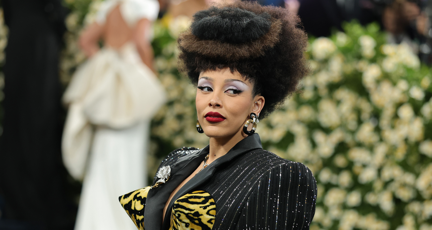 Doja Cat Rocks ’80s-Inspired Bodysuit to Met Gala 2025 | 2025 Met Gala ...