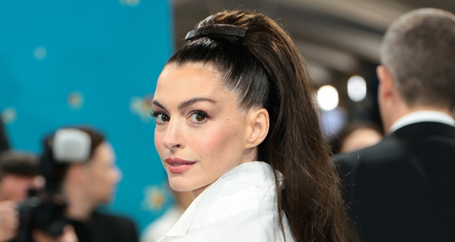 Anne Hathaway’s Met Gala 2025 Look Pays Tribute to the Late Andre Leon Talley | 2025 Met Gala ...