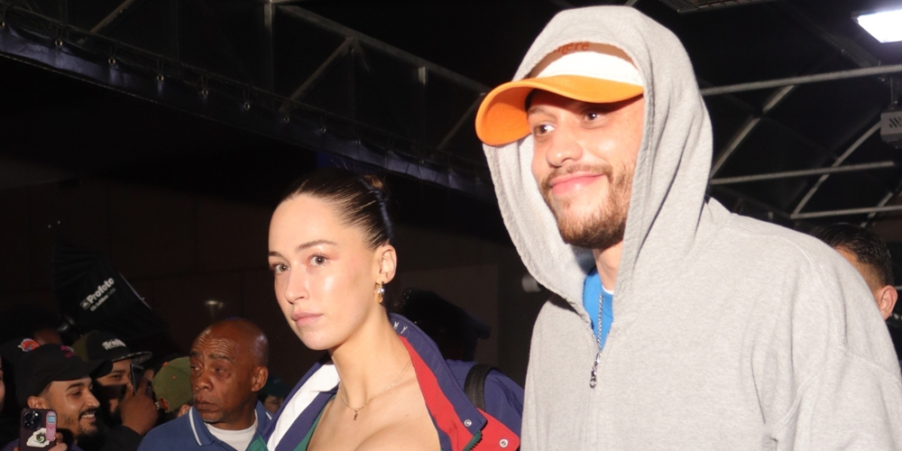 Pete Davidson & Girlfriend Elsie Hewitt Hold Hands at a Knicks Game in ...