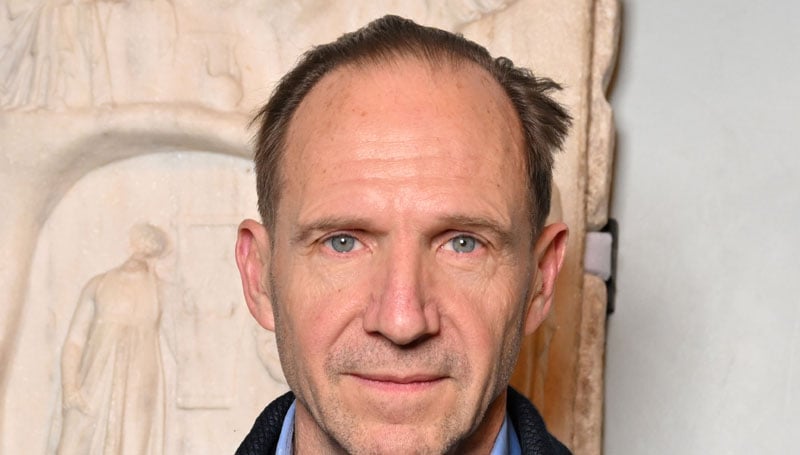 Ralph Fiennes Confirmed to Play President Snow in New ‘Hunger Games ...