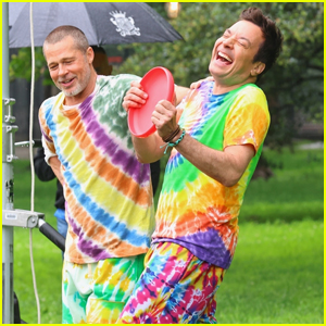 Brad Pitt & Jimmy Fallon Wear Rainbow Tie-Dye Outfits as They Film ‘The ...