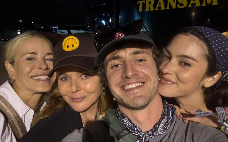 Paul Mescal & Gracie Abrams Couple Up in Glastonbury Photo from Chelsea ...