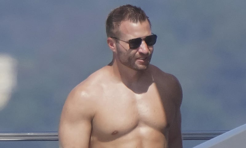 NFL Coach Sean McVay Bares Ripped Body While Going Shirtless in France ...