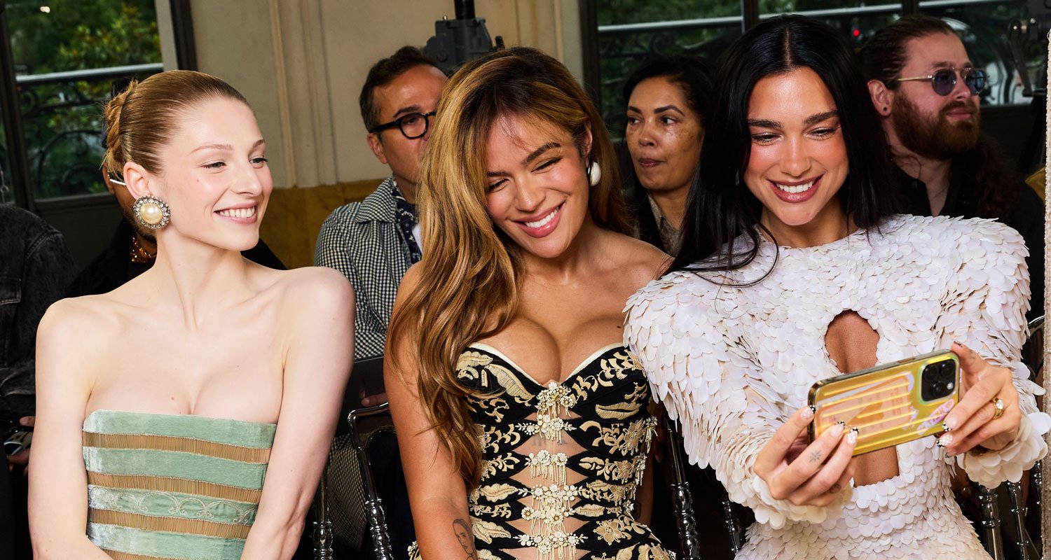Dua Lipa Snaps Selfies With Karol G & Hunter Schafer at Schiaparelli Fashion Show in Paris ...