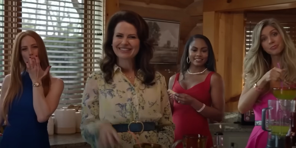 ‘The Hunting Wives’ Ending Explained & How It Differs From the Book | Netflix, Television, The ...