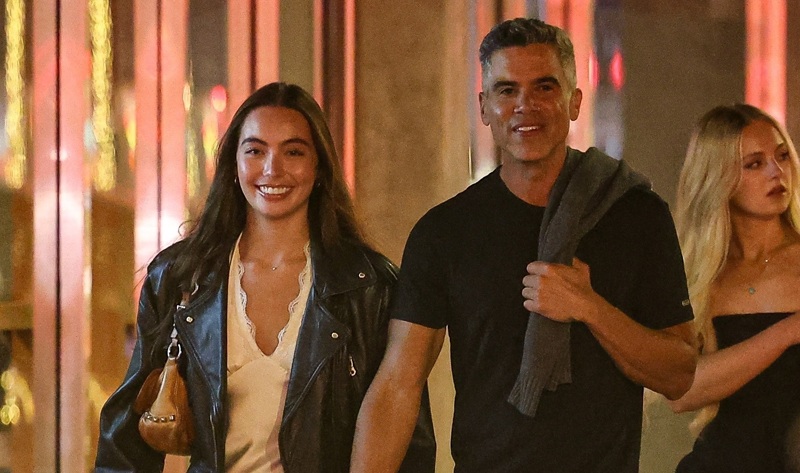 Jessica Alba’s Estranged Husband Cash Warren Flaunts PDA with Model ...