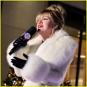 Kelly Clarkson Has Three Major NBC Commitments in the Coming Weeks ...