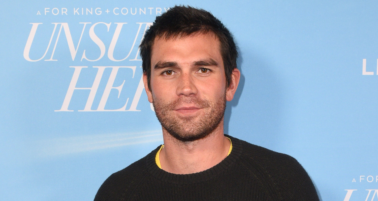 KJ Apa Reveals ‘Riverdale’ Co-Star Who Is Son Sasha’s Godfather, Was In ...