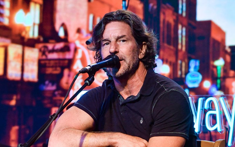 Brett James Dead – Grammy Winner Dies in Plane Crash at 57 | Brett ...