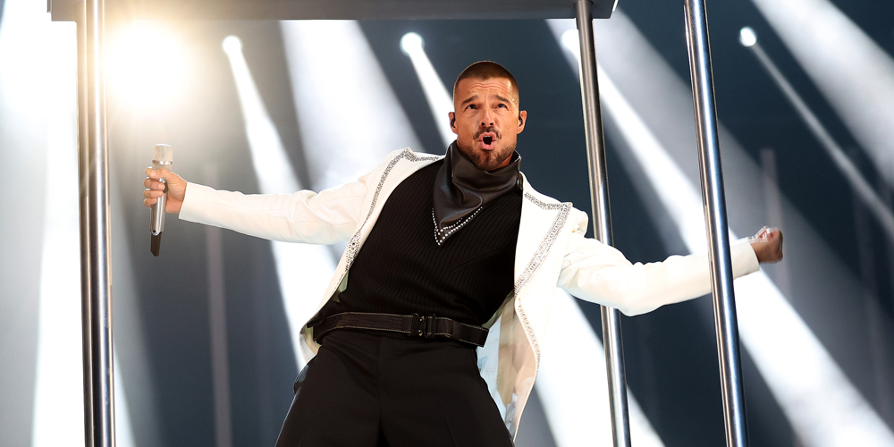Ricky Martin Puts on a Hot Performance While Accepting Latin Icon Award ...