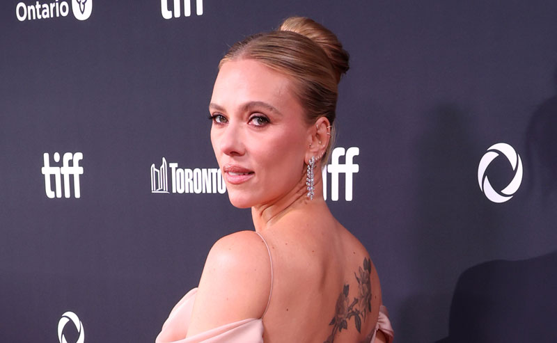 Scarlett Johansson Displays Back Tattoos in Backless Gown at ‘Eleanor ...