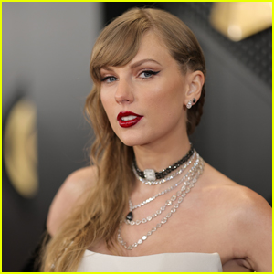 Taylor Swift Unveils ‘The Life of a Showgirl’ Cardigan Box Set ...