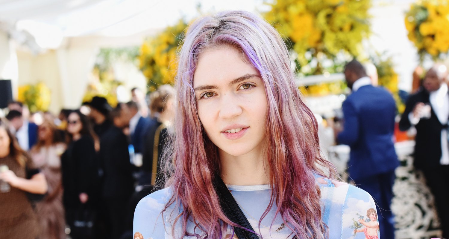 Grimes Debuts New Massive & ‘Innovative’ Face Tattoo | Grimes, Tattoo ...