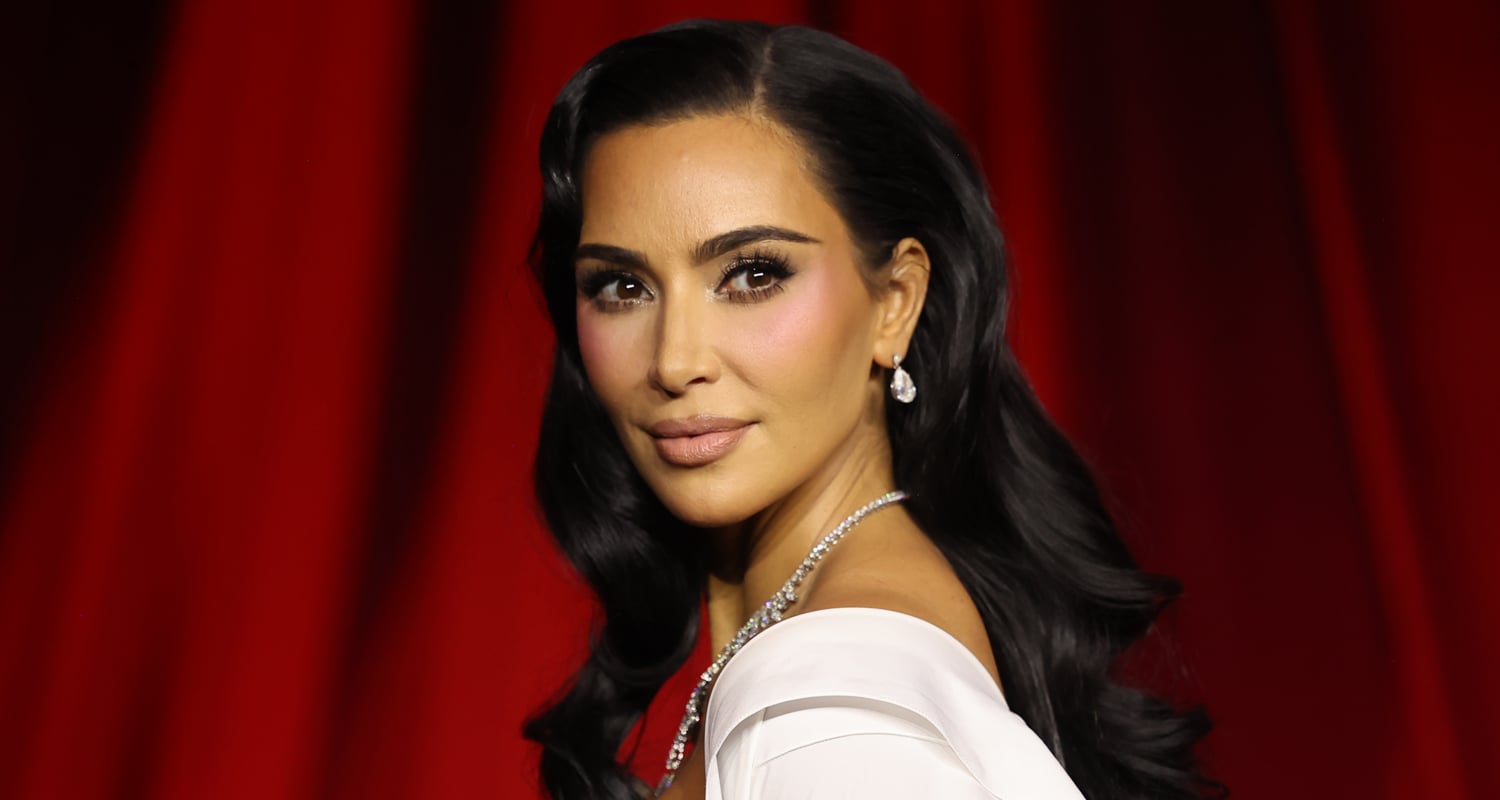 Kim Kardashian Reveals When She Will Become a ‘Qualified’ Lawyer | Kim Kardashian | Celebrity ...
