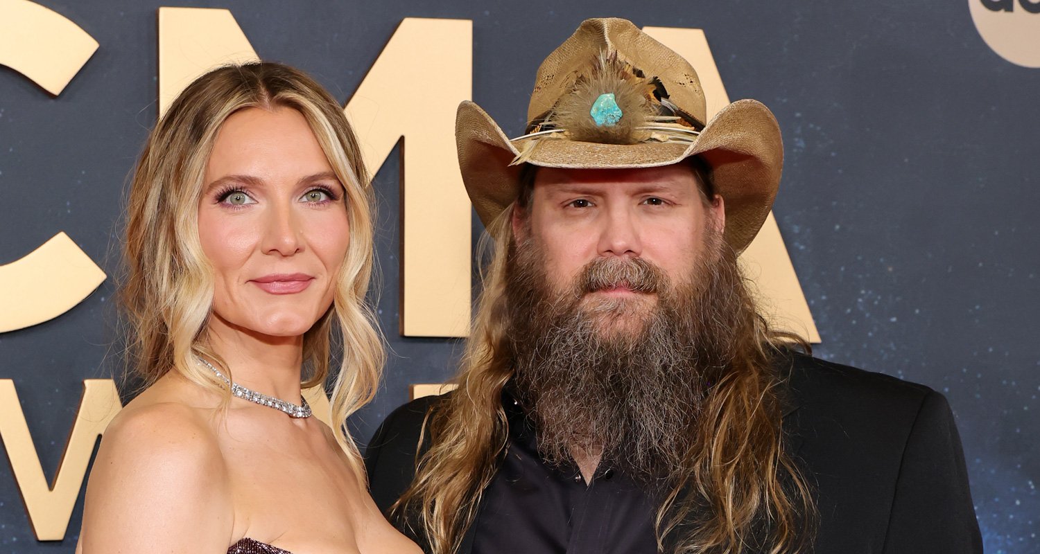 Chris Stapleton Walks Red Carpet with Wife Morgane Ahead of Performing ...