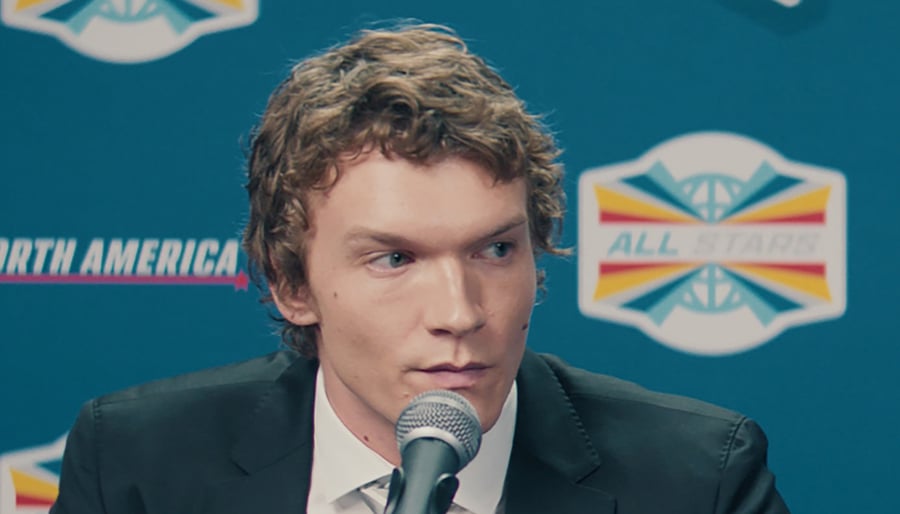 Connor Storrie Talks Fake Russian Accent for Ilya in ‘Heated Rivalry ...