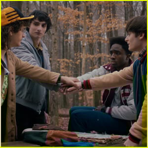 ‘Stranger Things’ Cast & Character Ages: How Old Are the ‘Kids’ in ...