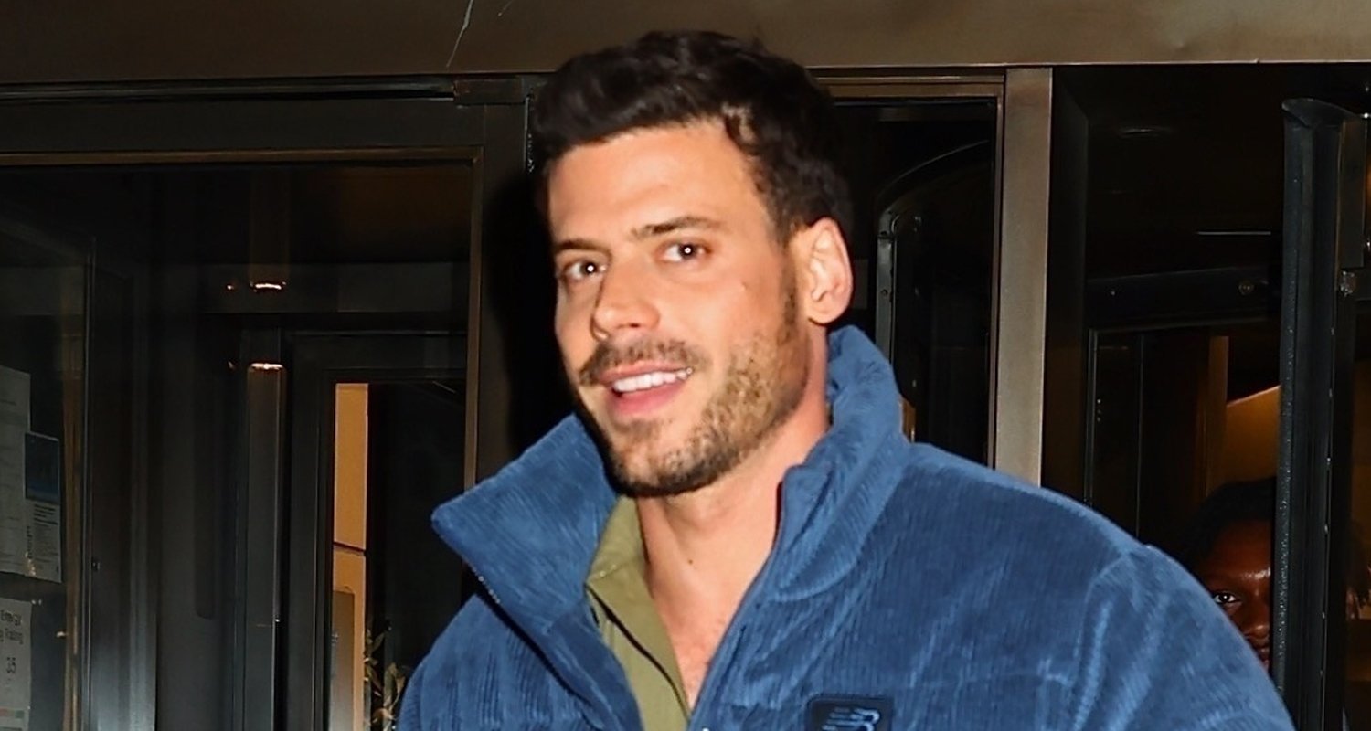 Heated Rivalry’s François Arnaud Says Scott Hunter Is ‘A Little ...