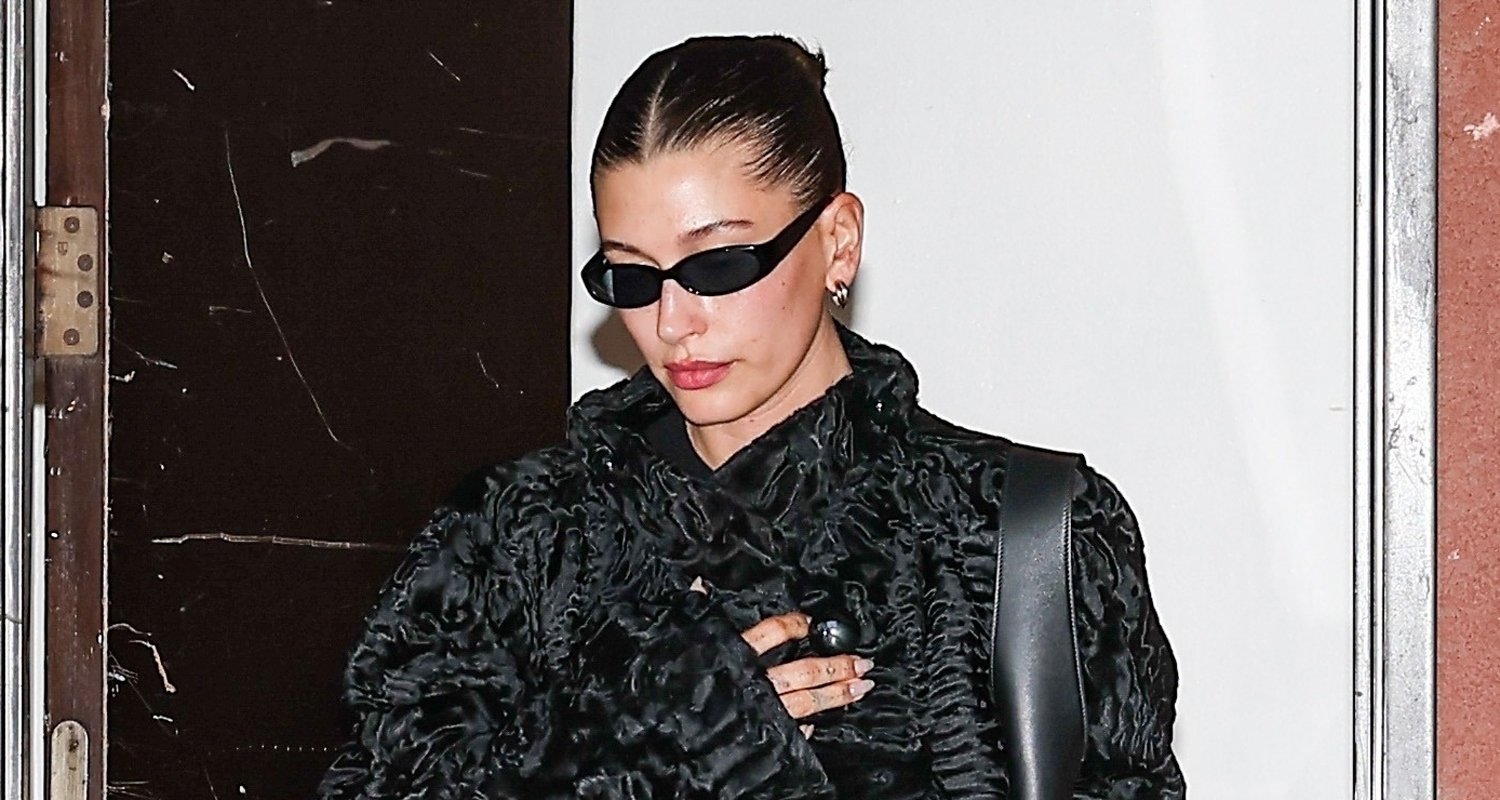 Hailey Bieber Wears All Black as She Visits Anastasia Spa in Beverly ...