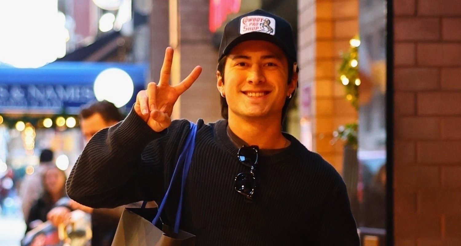 Hudson Williams Does Some Shopping While in NYC for ‘Heated Rivalry ...