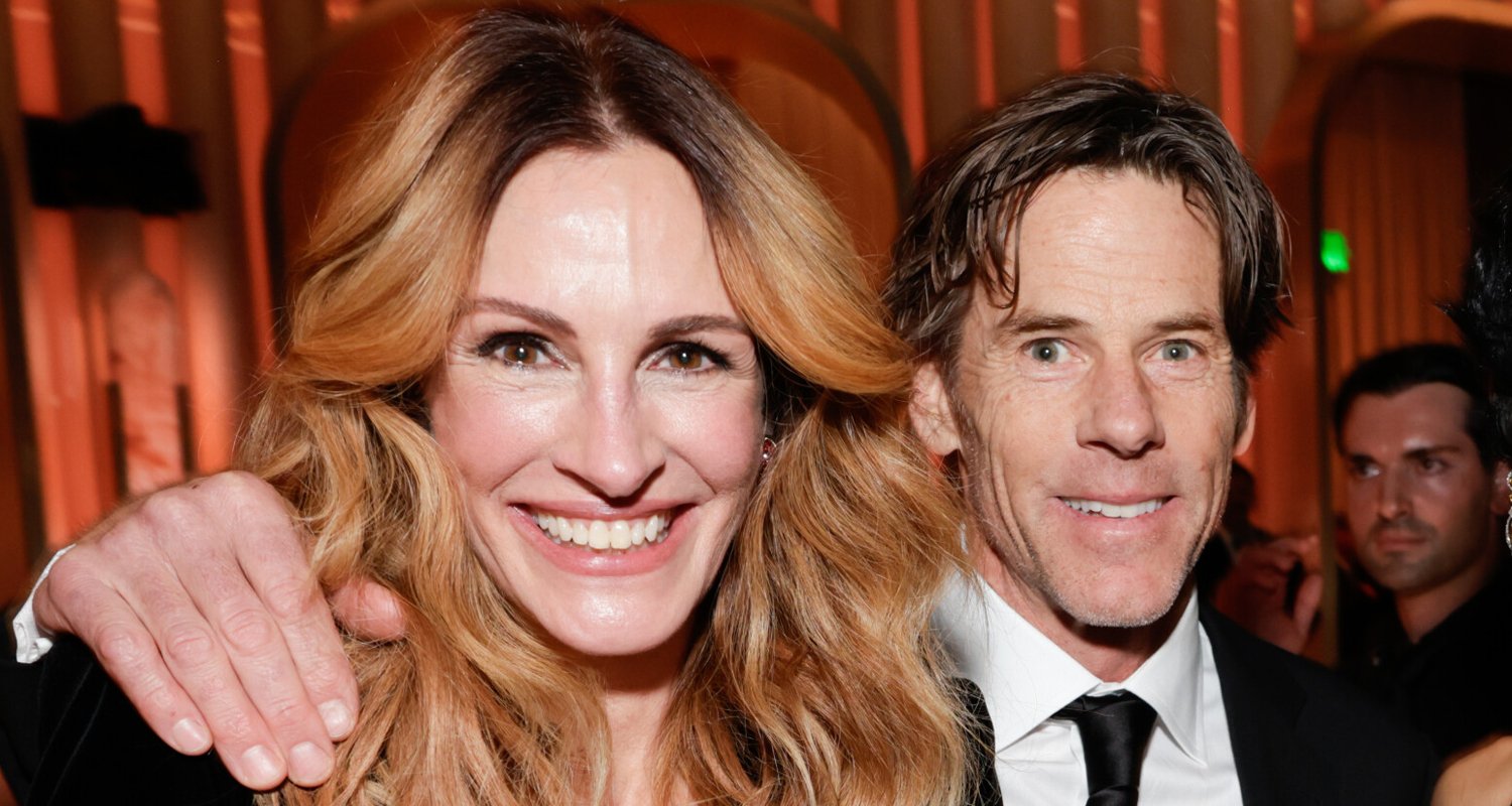 Julia Roberts & Husband Danny Moder Make Rare Appearance at Golden ...