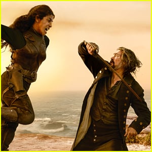 ‘The Bluff’ First Look: Priyanka Chopra & Karl Urban Battle It Out In ...